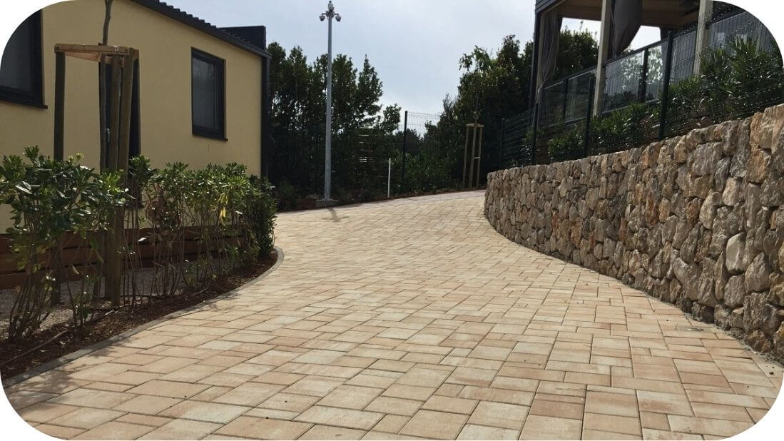 Behaton ploče za staze, dvorišta i prilaze | Noks