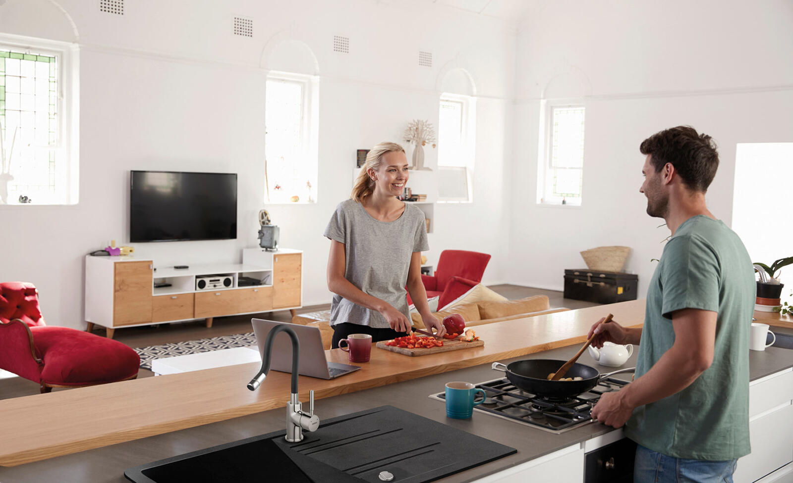 Baterija za sudoperu Zumba Flexy crna - Noks